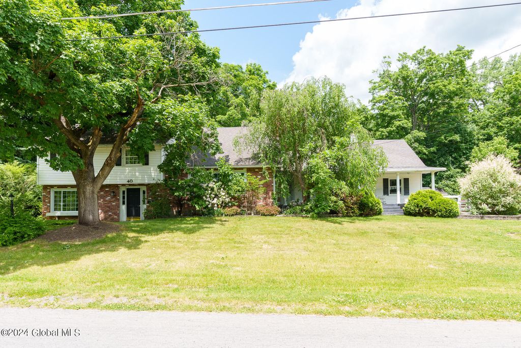 40 Cypress Drive, Glenville, NY 12302 - See Est. Value, Schools & More