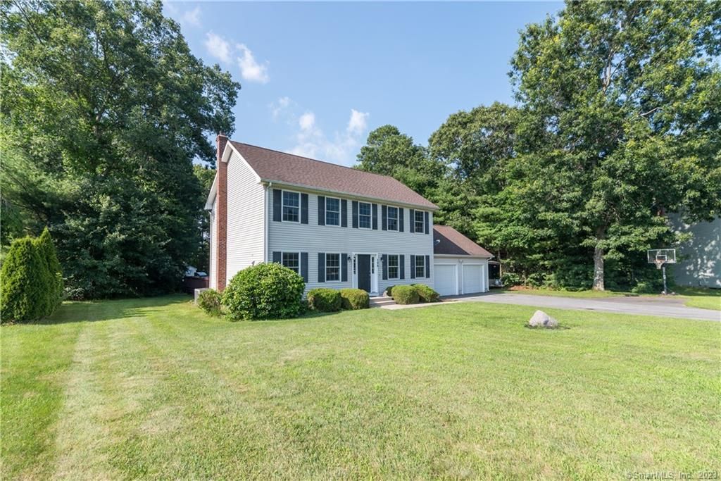 100 Gloria Avenue, Killingly, CT 06239 - See Est. Value, Schools & More