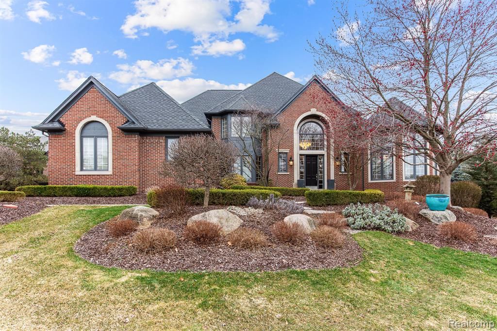 4680 Goodison Place Dr, Rochester, MI 48306 - See Est. Value, Schools ...