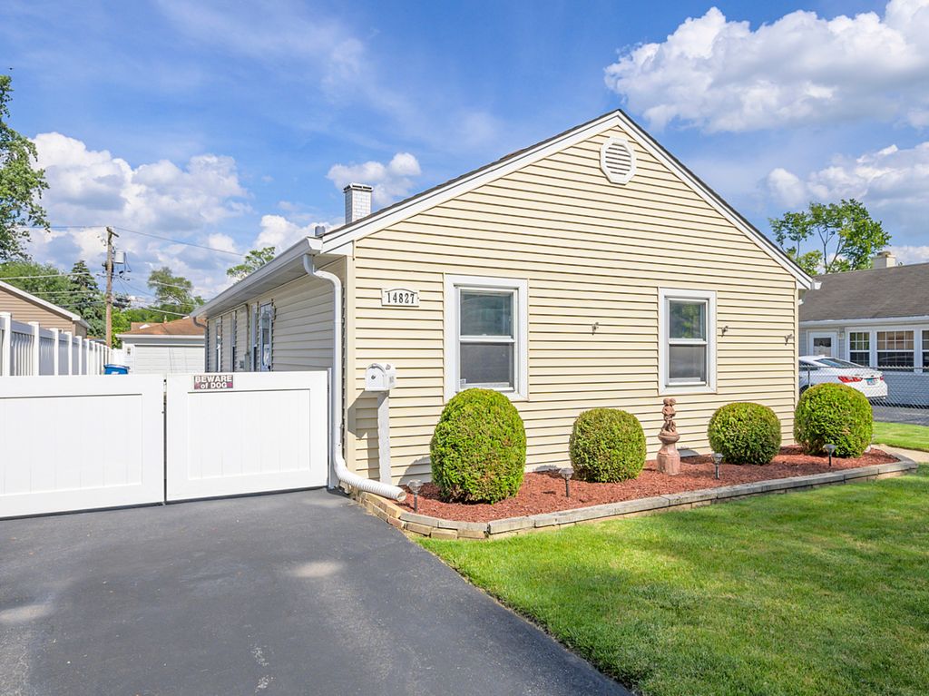 14827 Kilbourne Ave, Midlothian, IL 60445 - See Est. Value, Schools & More