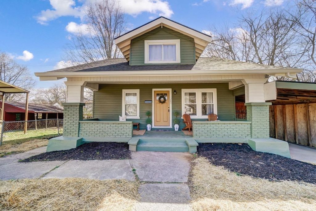 1287 W Galbraith Rd, Cincinnati, OH 45231 - See Est. Value, Schools & More