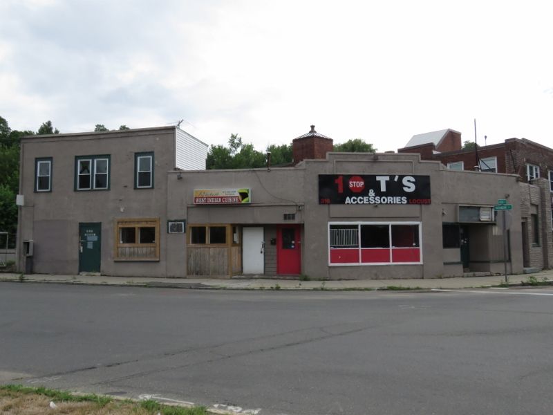 312 Locust St, Springfield, MA 01108 - See Est. Value, Schools & More