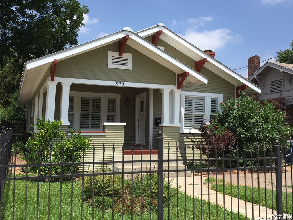 923 N PINE ST, Saint San Antonio, TX 78202 - See Est. Value, Schools & More