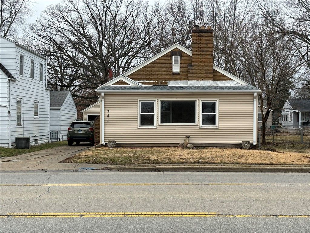 751 S 22nd St, Decatur, IL 62521 - See Est. Value, Schools & More