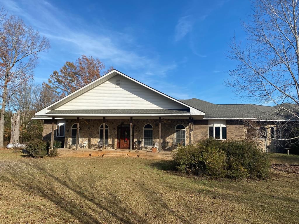 527 Nuckols Rd, Seale, AL 36875 - See Est. Value, Schools & More