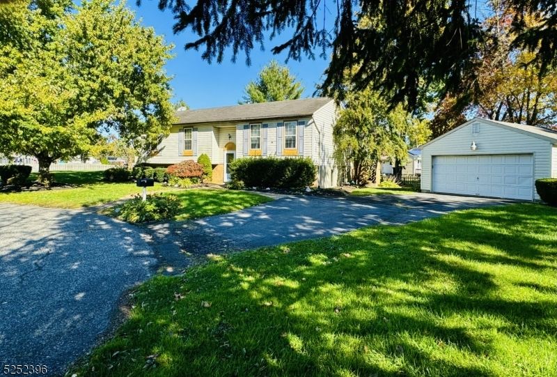 8 Ellis Ct, Cookstown, NJ 08511 | Trulia