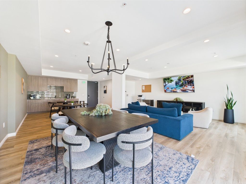 5181 W Adams Blvd #4729267, Los Angeles, CA 90016 - See Est. Value ...