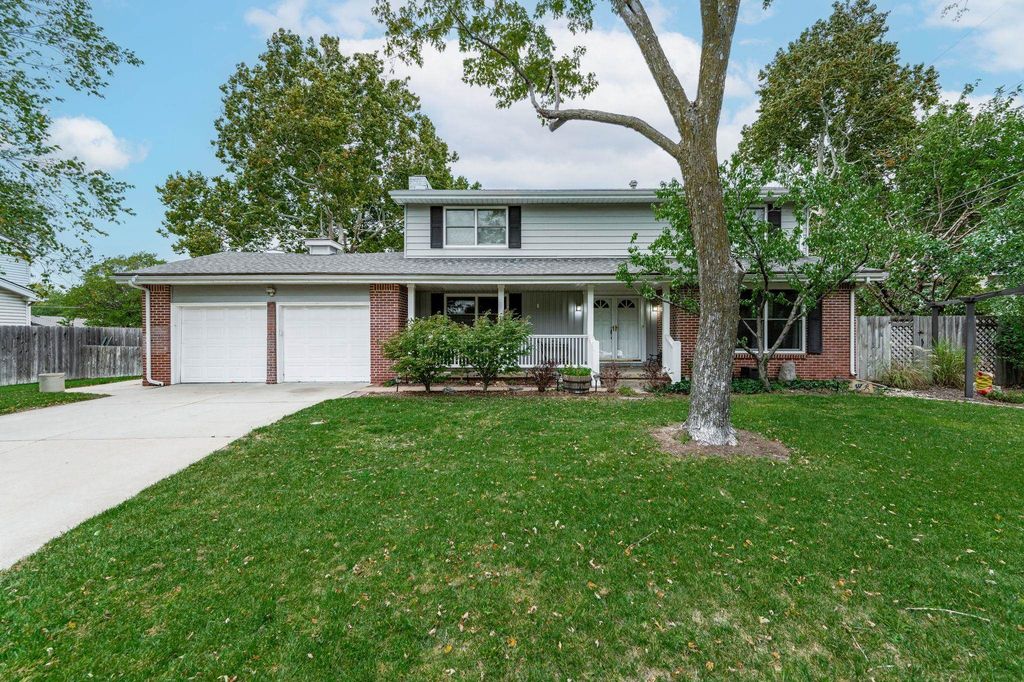 7010 E 10th St N, Wichita, KS 67206 - See Est. Value, Schools & More