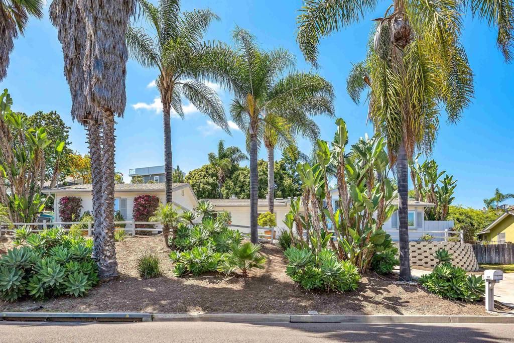 2392 Ivy Rd, Oceanside, CA 92054 - See Est. Value, Schools & More