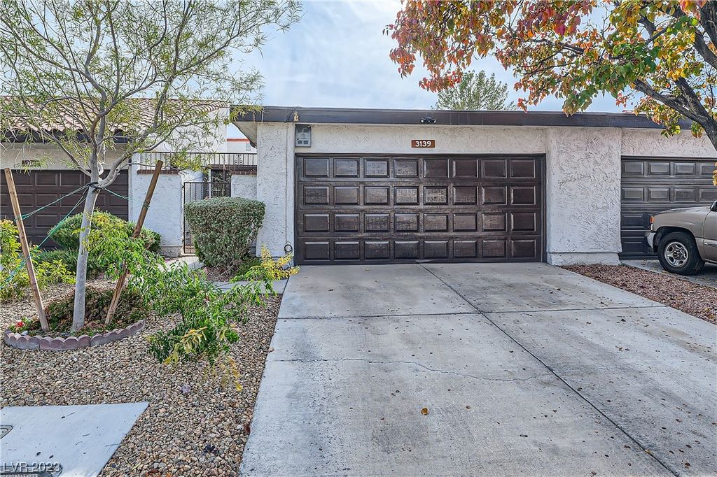 3139 Espanol Dr, Las Vegas, NV 89121 - See Est. Value, Schools & More