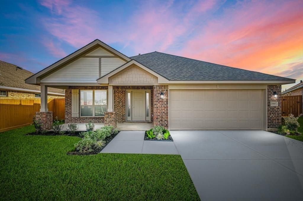 13345 Diamond Reef Ln, La Marque, TX 77568 | MLS# 3257199 | Trulia
