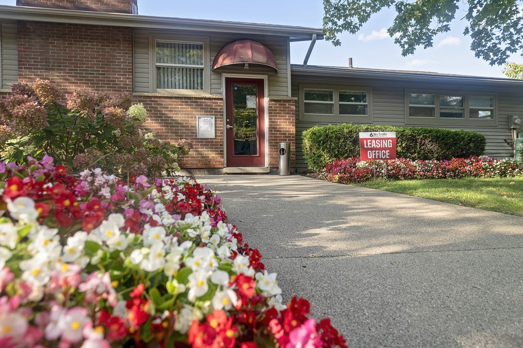 801 Valley Circle Dr #8516P, Saline, MI 48176 - See Est. Value, Schools ...