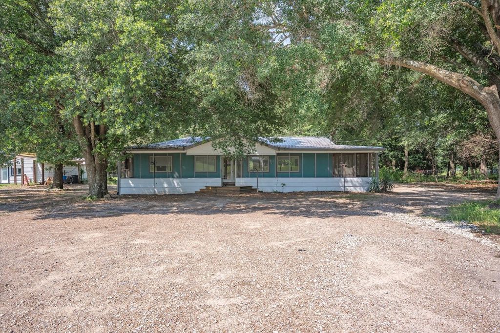 9303 County Road 313, Terrell, TX 75161 - See Est. Value, Schools & More