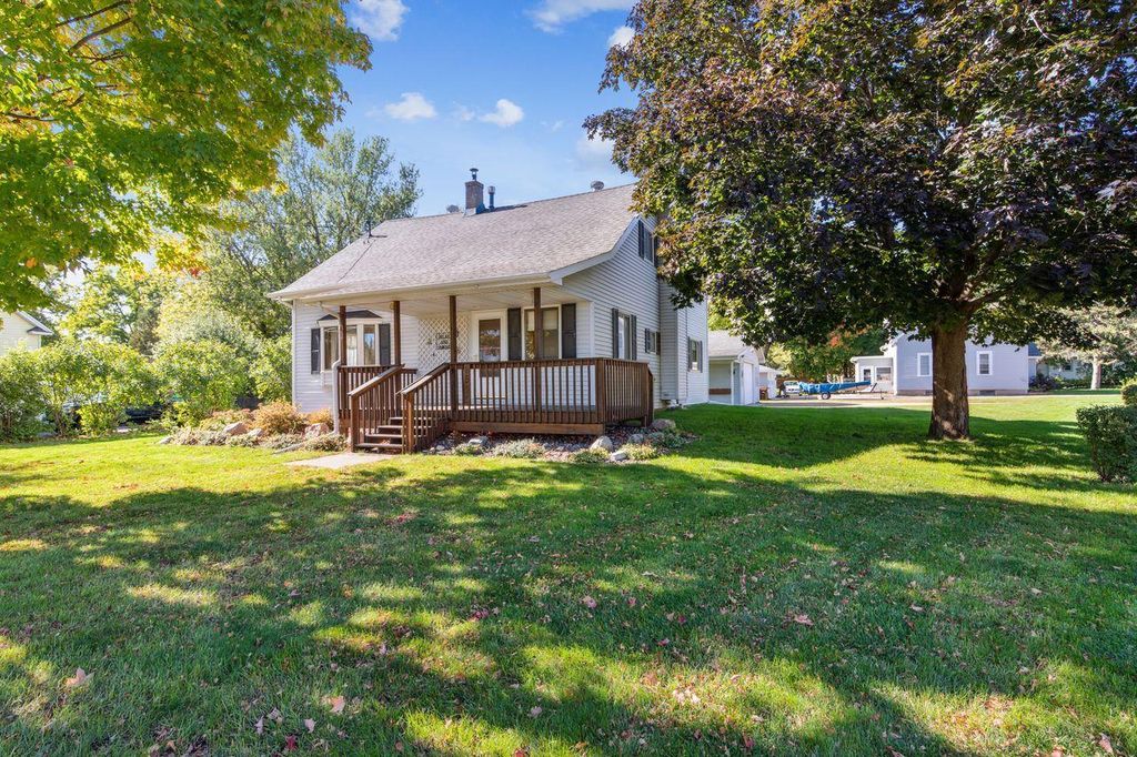 1515 Budd Ave, Maple Plain, MN 55359 | Trulia