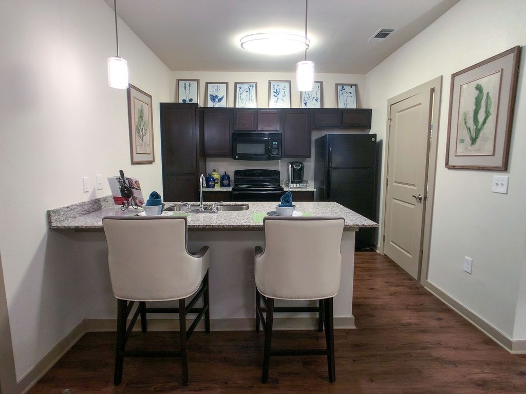 5924 SW 12th St #117, Oklahoma City, OK 73128 - See Est. Value, Schools ...