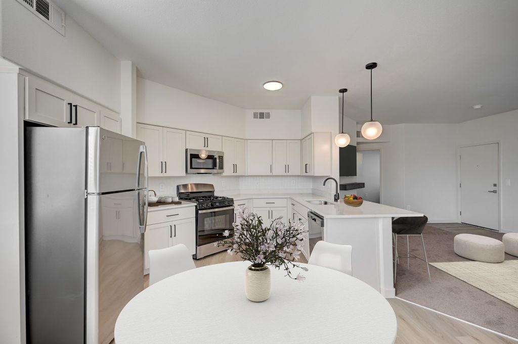 9625 W Russell Rd #1149, Las Vegas, NV 89148 - See Est. Value, Schools ...