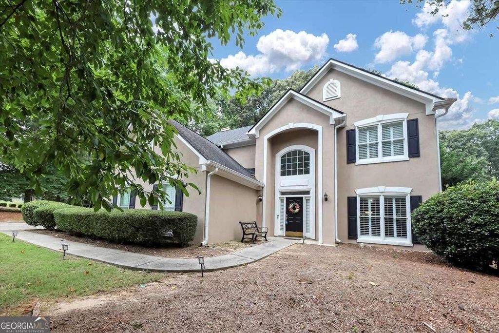 6815 Fairgreen Dr, Suwanee, GA 30024 | MLS# 10339638 | Trulia