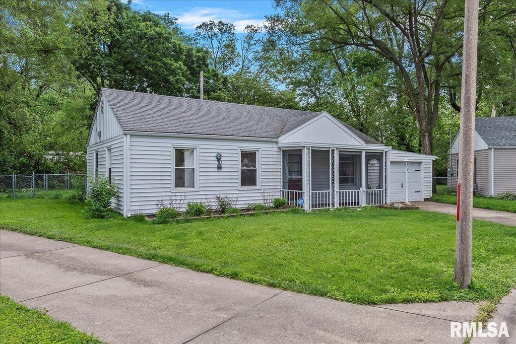 9 Reed Ct, Jerome, IL 62704 - See Est. Value, Schools & More