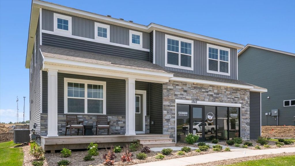 The Henry - Highview Park Tradition - Shakopee, MN | Trulia