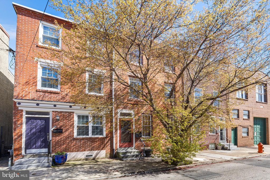 951 N Randolph St, Philadelphia, PA 19123 - See Est. Value, Schools & More