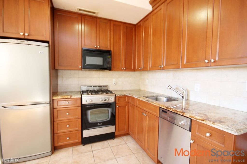 1434 Astoria Blvd, Astoria, NY 11102 - See Est. Value, Schools & More