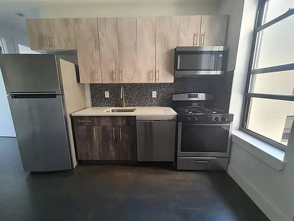 1532 Ocean Ave #1J, Brooklyn, NY 11230 | Trulia