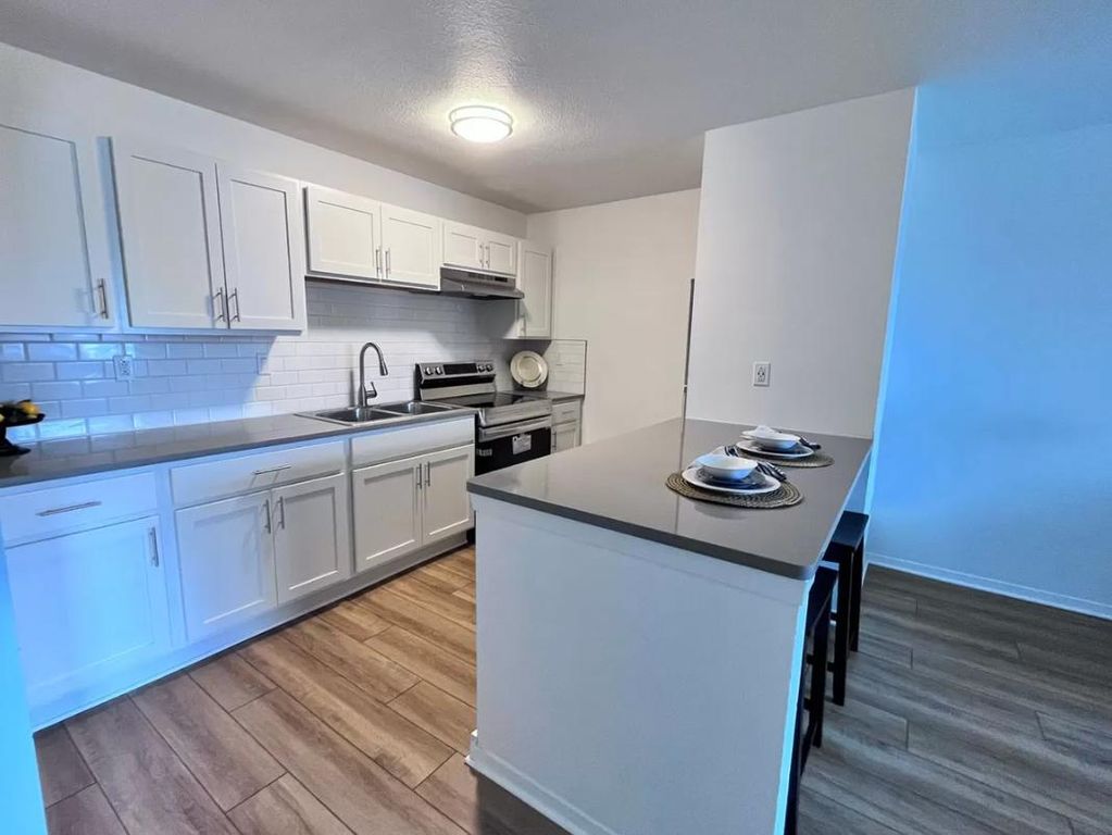 2569 Romig Rd #2553-15, Akron, OH 44320 - See Est. Value, Schools & More