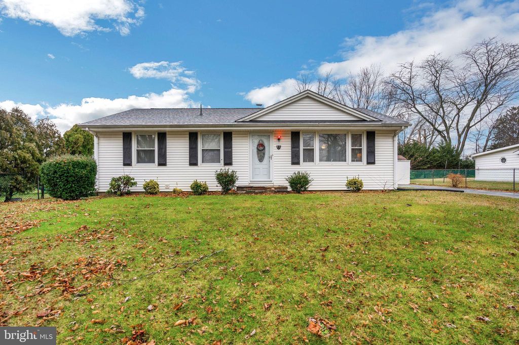 110 Summit Ave, Sicklerville, NJ 08081 - See Est. Value, Schools & More