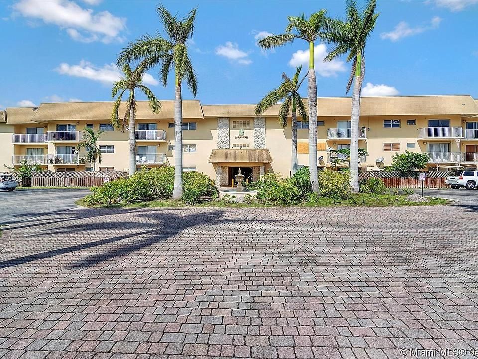 8475 SW 94th St #318E, Miami, FL 33156 | Trulia