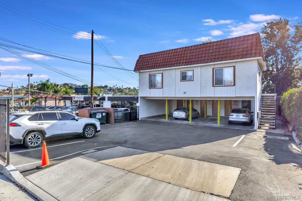 9023 Campo Rd, Spring Valley, CA 91977 - See Est. Value, Schools & More