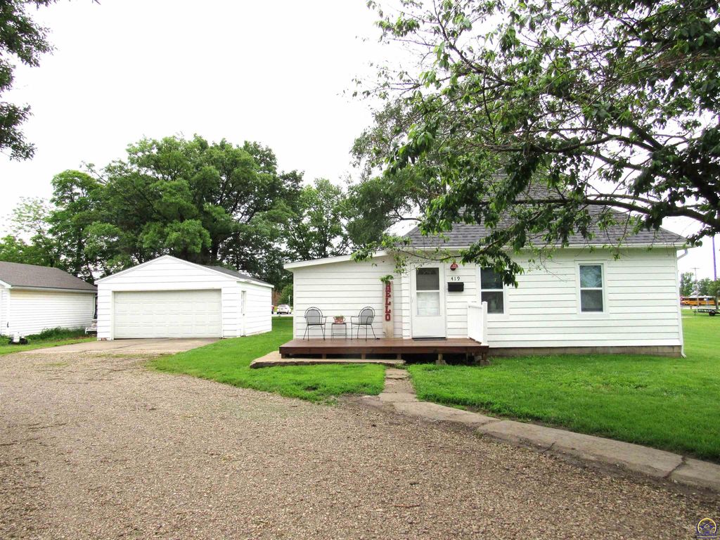 419 Lord St, Osage City, KS 66523 - See Est. Value, Schools & More