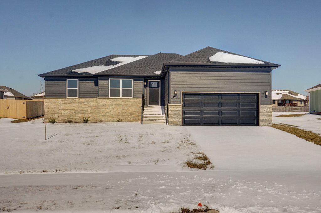 1657 E Macon Street, Republic, MO 65738 - See Est. Value, Schools & More