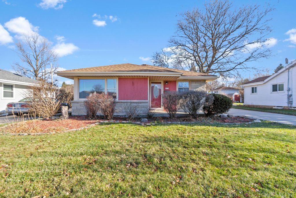 6674 N 91st St, Milwaukee, WI 53224 - See Est. Value, Schools & More