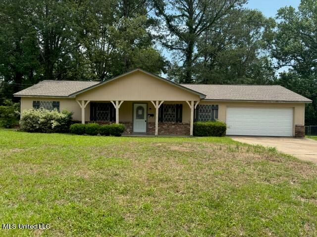 110 Magnolia Cir, Jackson, MS 39209 - See Est. Value, Schools & More