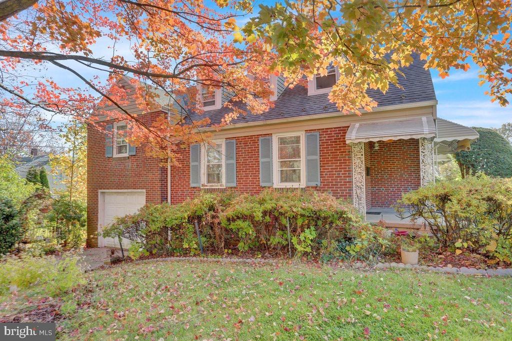 825 Kenhorst Blvd, Reading, PA 19611 - See Est. Value, Schools & More