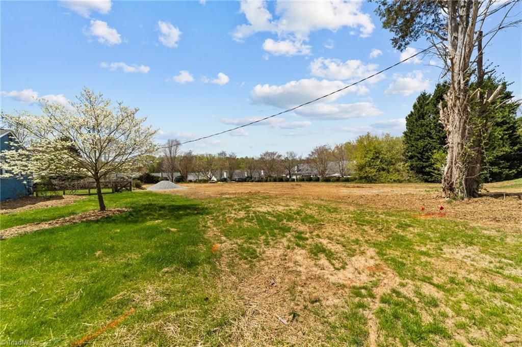 2869 Fleming Rd, Greensboro, NC 27410 - See Est. Value, Schools & More