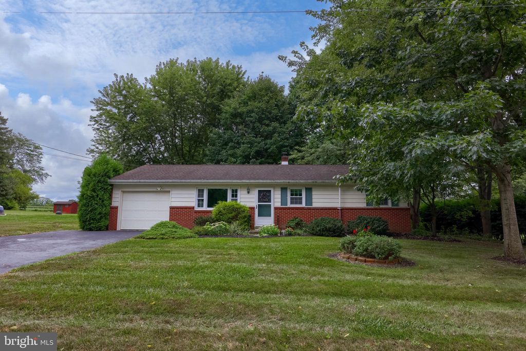 3320 W Oak St, Lebanon, PA 17042 - See Est. Value, Schools & More