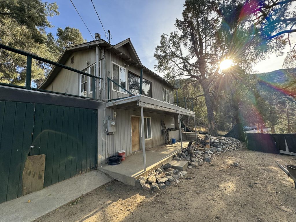 3642 Main Trl, Frazier Park, CA 93225 | MLS# 24000090 | Trulia