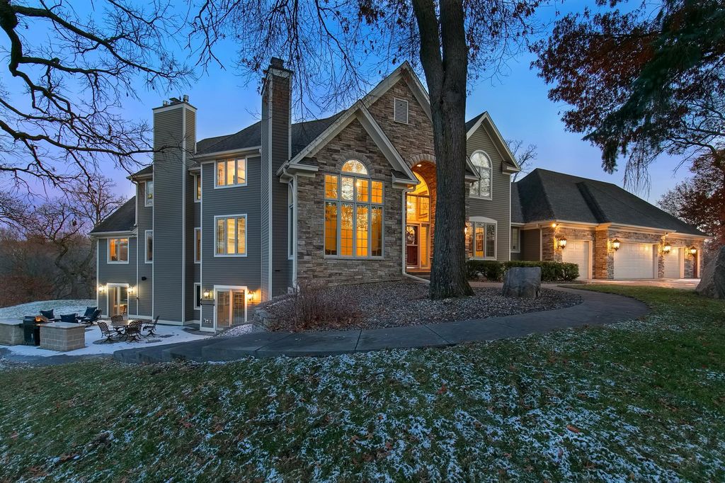11037 Branching Horn, Eden Prairie, MN 55347 - See Est. Value, Schools ...