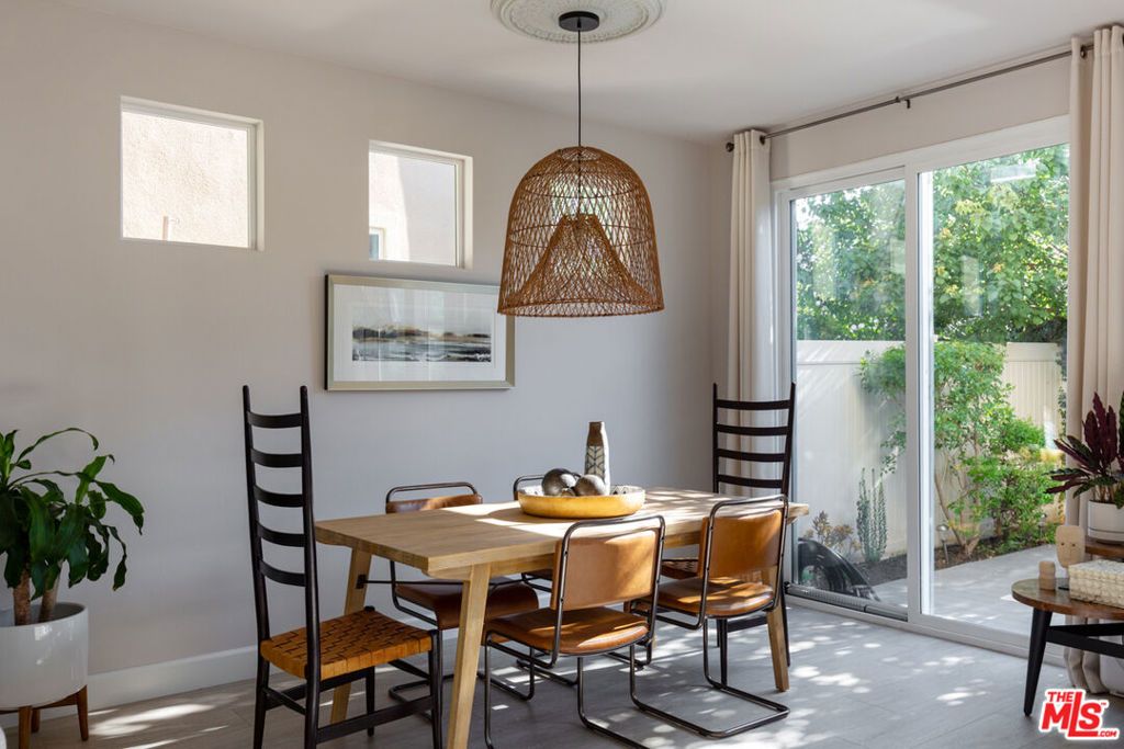 7119 N Marisa Rd, Van Nuys, CA 91405 - See Est. Value, Schools & More