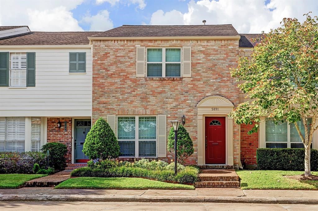 5891 Doliver Dr #42, Houston, TX 77057 - See Est. Value, Schools & More