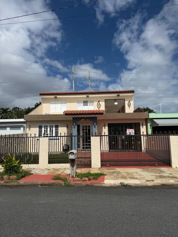 17 Alturas De Interamericana, Trujillo Alto, PR 00976 | MLS# PRC1FB00 ...