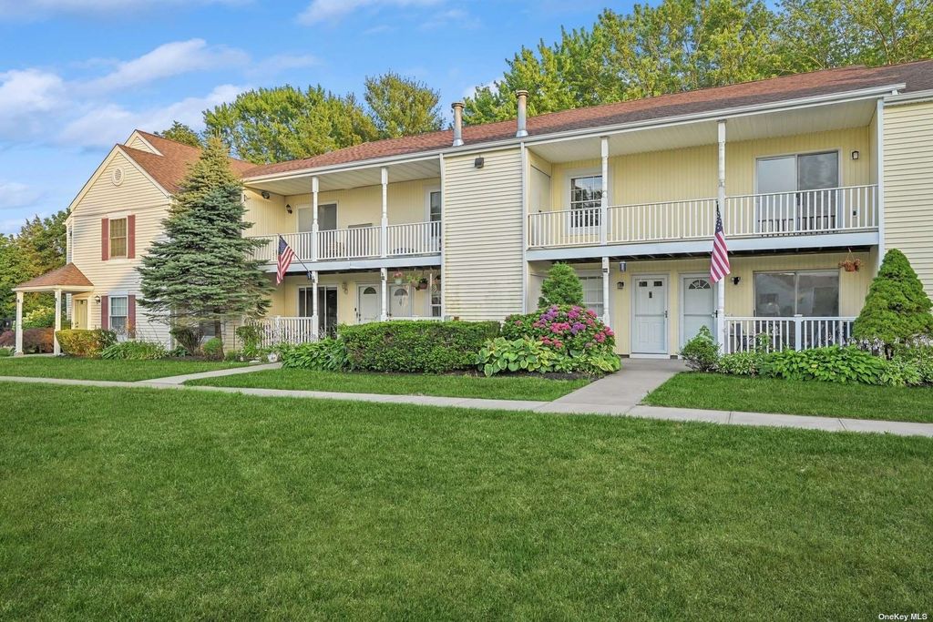 241 Fairview Circle UNIT 241, Middle Island, NY 11953 | Trulia