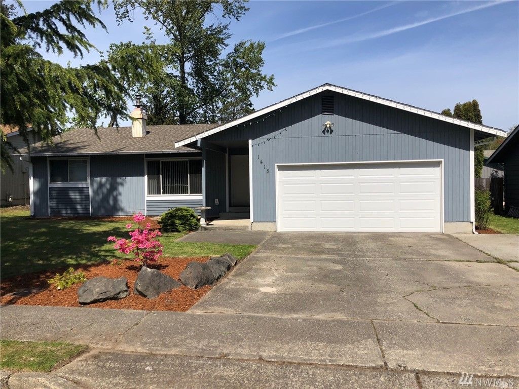 1412 Lake Youngs Way SE, Renton, WA 98058 - See Est. Value, Schools & More