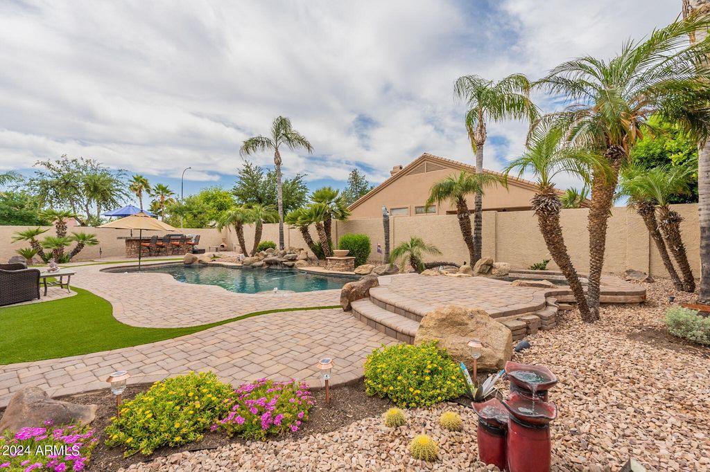 908 E Nolan Pl, Chandler, AZ 85249 - See Est. Value, Schools & More