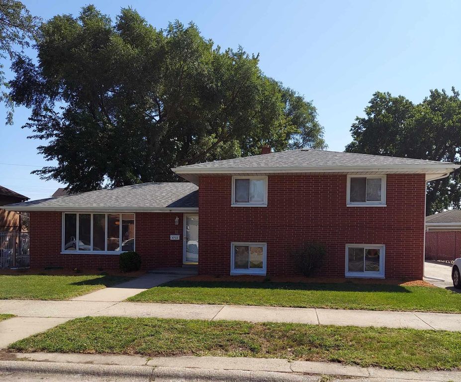 4733 Ivy St, East Chicago, IN 46312 - See Est. Value, Schools & More