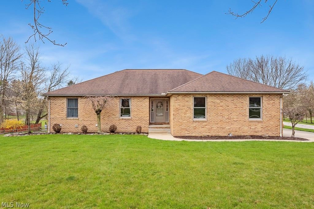 4100 Hunters Ridge Dr, Ravenna, OH 44266 | Trulia