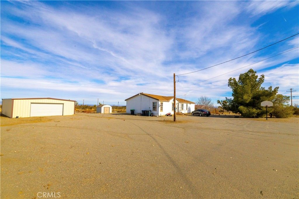 3676 Sierra Rd, Phelan, CA 92371 - See Est. Value, Schools & More