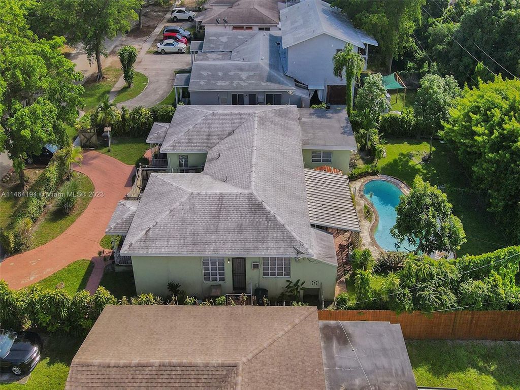 12330 NE 11th Pl, North Miami, FL 33161 - See Est. Value, Schools & More