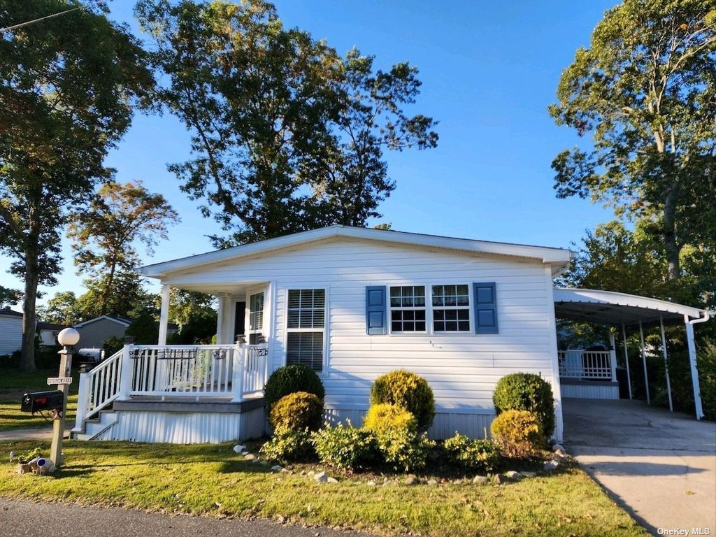 1661-214 Old Country Road UNIT 214, Riverhead, NY 11901 | Trulia